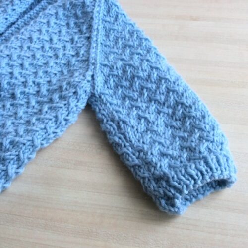 Petit Biscuit - un cardigan à croquer ! {Tricot bébé}